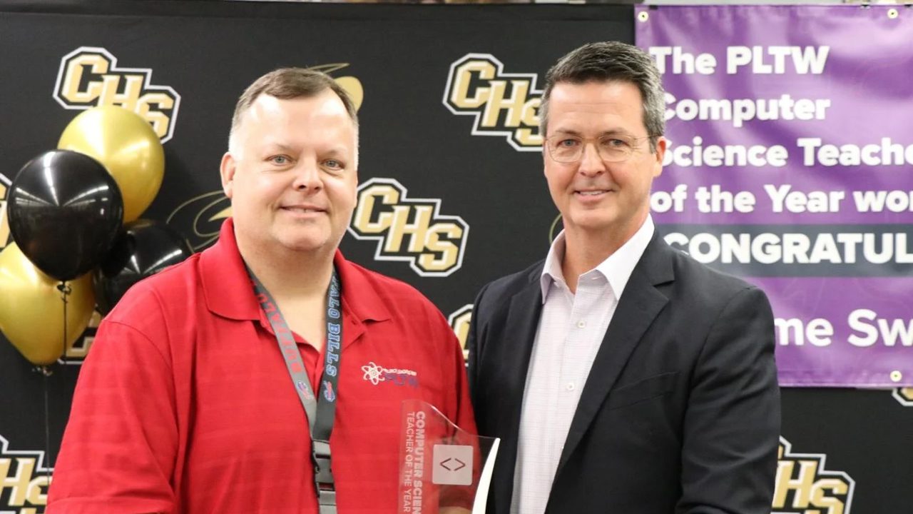 CHS teacher named National Computer Science Teacher of the Year | Pineapple Report