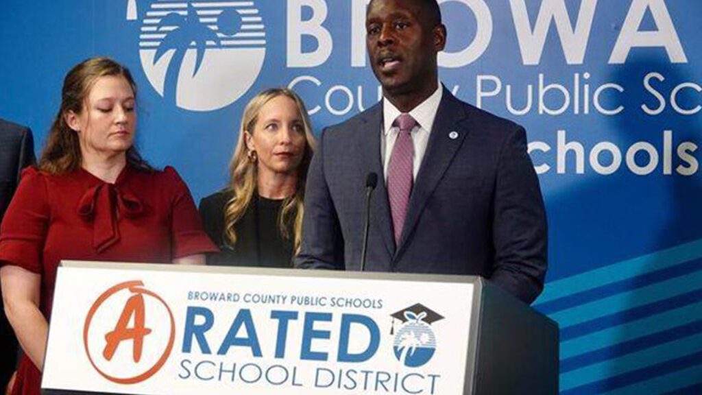 Broward school board plans to cut up to 3,000 jobs. It could save $250 ...